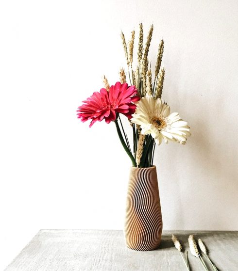 15 Stylish Modern Vase Designs That Will Add A Soft