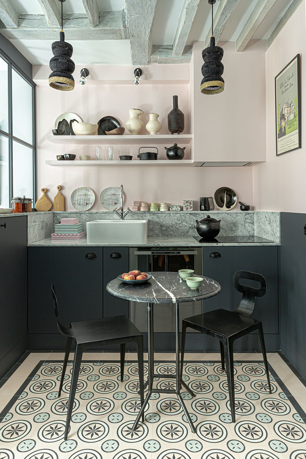 Сharm of small Paris dwelling (35 sqm)